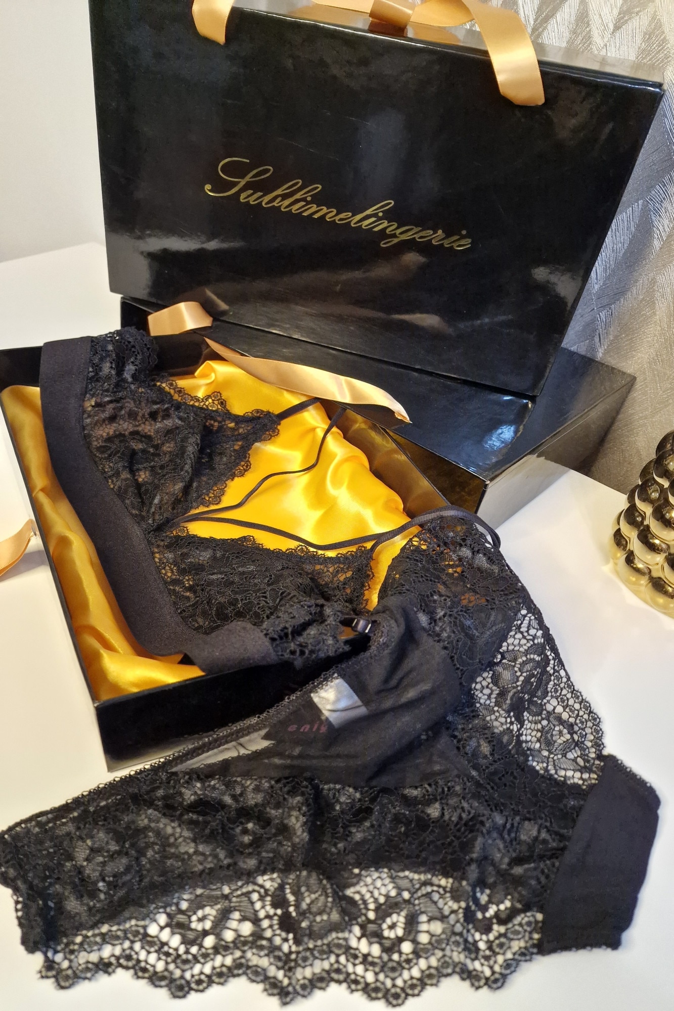 Set sutien si chilot dama, lenjerie intima sexy dantela - eMAG.ro