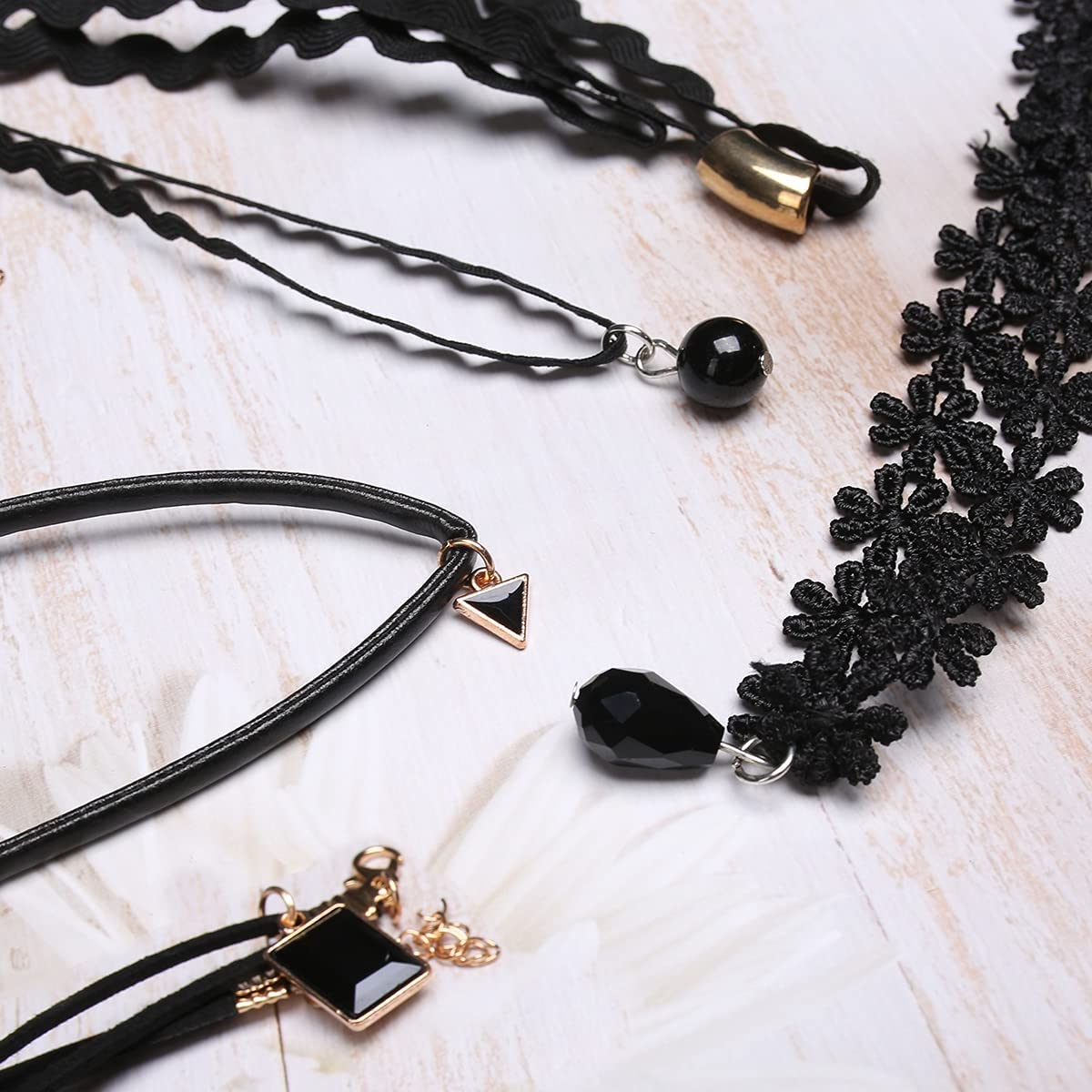 Set coliere dama, LaiXiaoBei, 10 bucati, Catifea, Negru - eMAG.ro