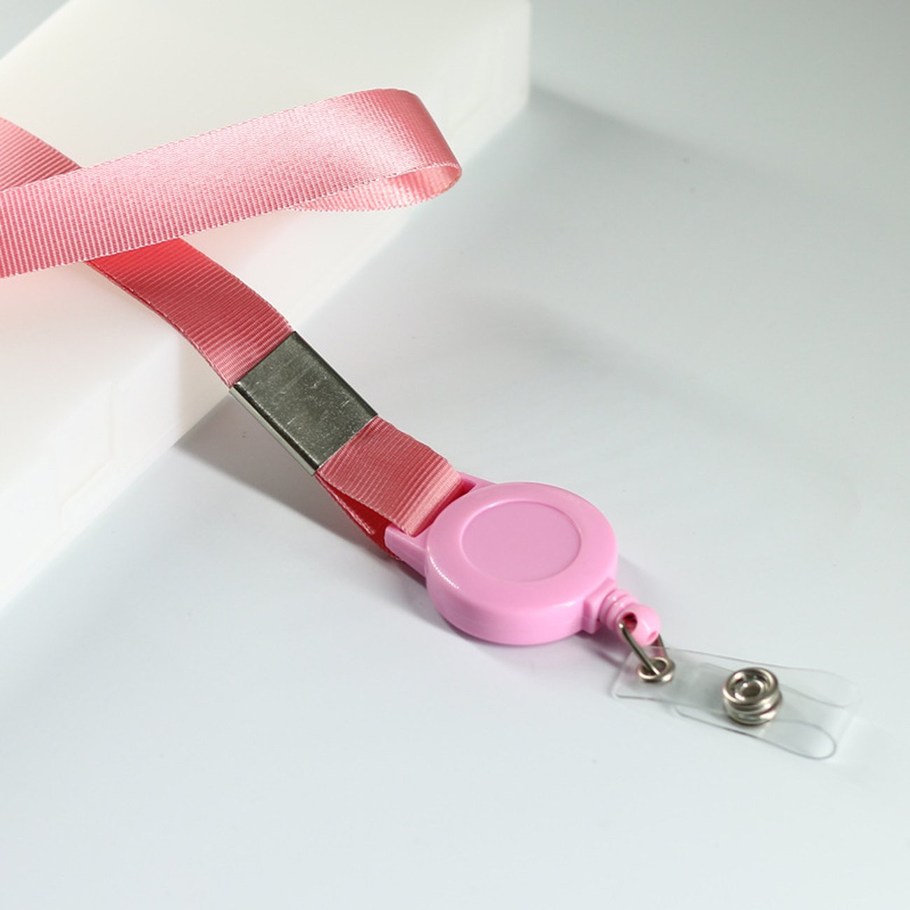 Snur pandantiv ecuson, Hurtel, Plastic, Roz - eMAG.ro