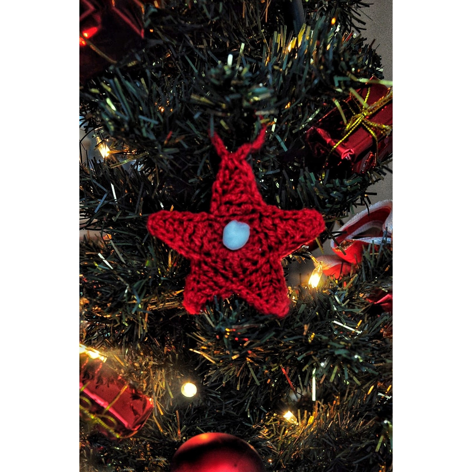 Ornament stea pentru brad, crosetat manual textil, Handmade by Mom ...