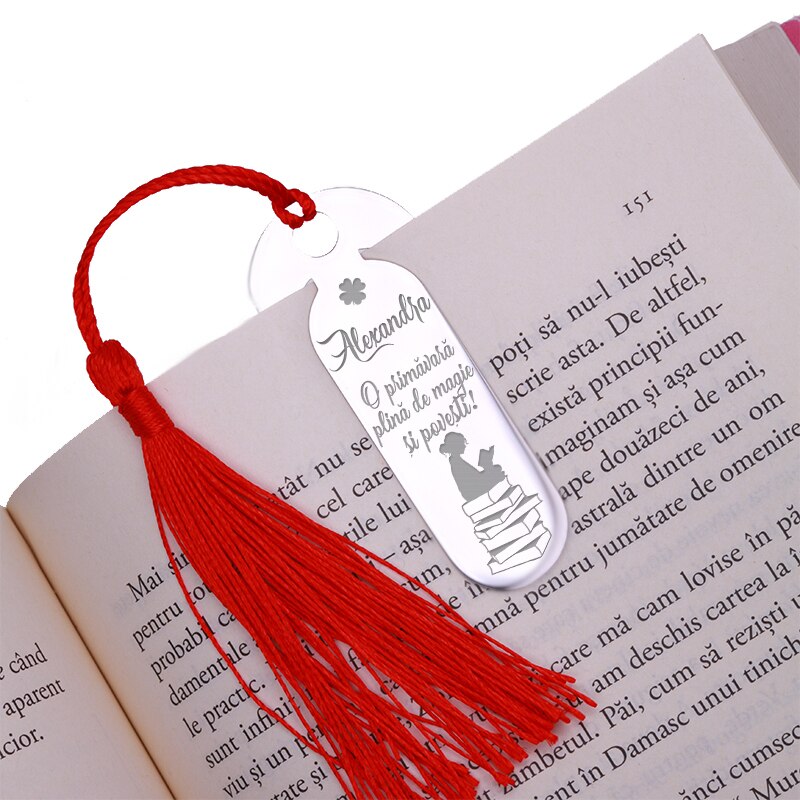 Martisor Semn de Carte Inox Oval Argintiu Nume Alexandra - eMAG.ro