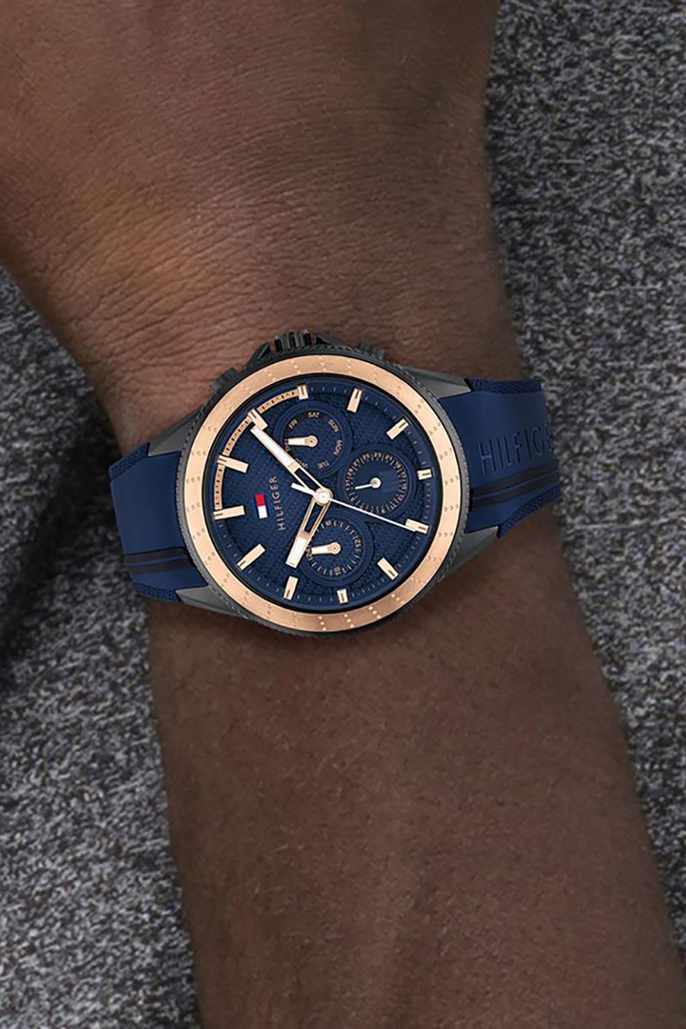 Tommy Hilfiger, Мултифункционален часовник със силиконова каишка ...