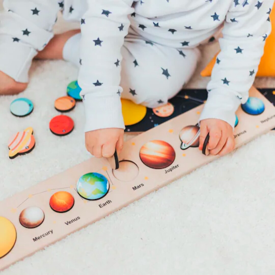 Joc Montessori cu Sistemul Solar, din Lemn Natur, Multicolor - eMAG.ro