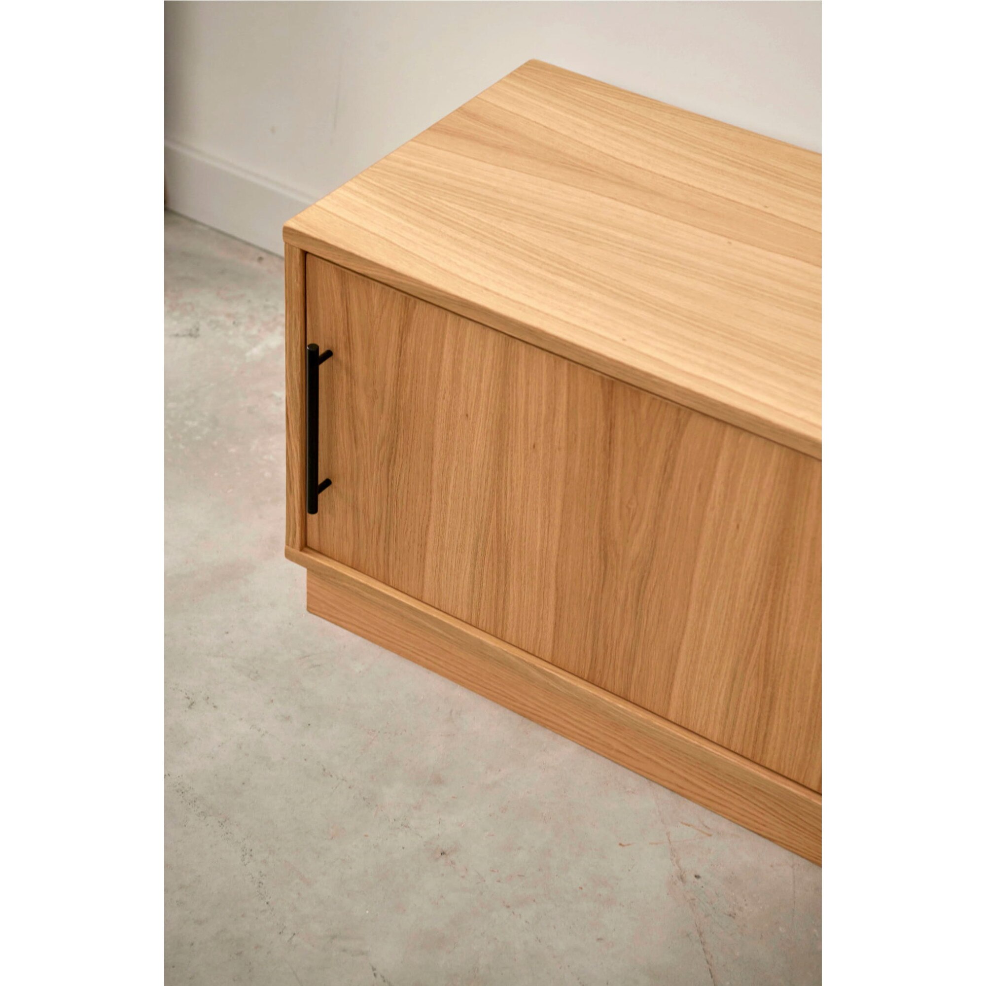 Comoda industriala cu usi glisante si sertare, STIPA, Furnir de stejar ...