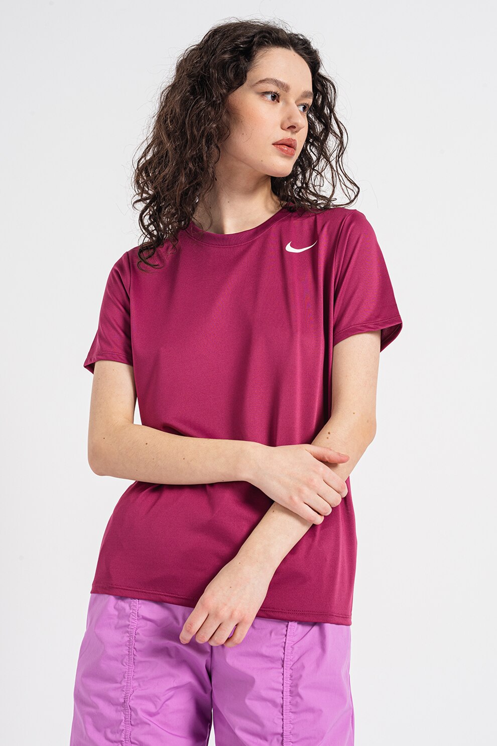 Nike, Tricou cu tehnologie Dri-Fit si logo, pentru fitness, Fucsia, M ...