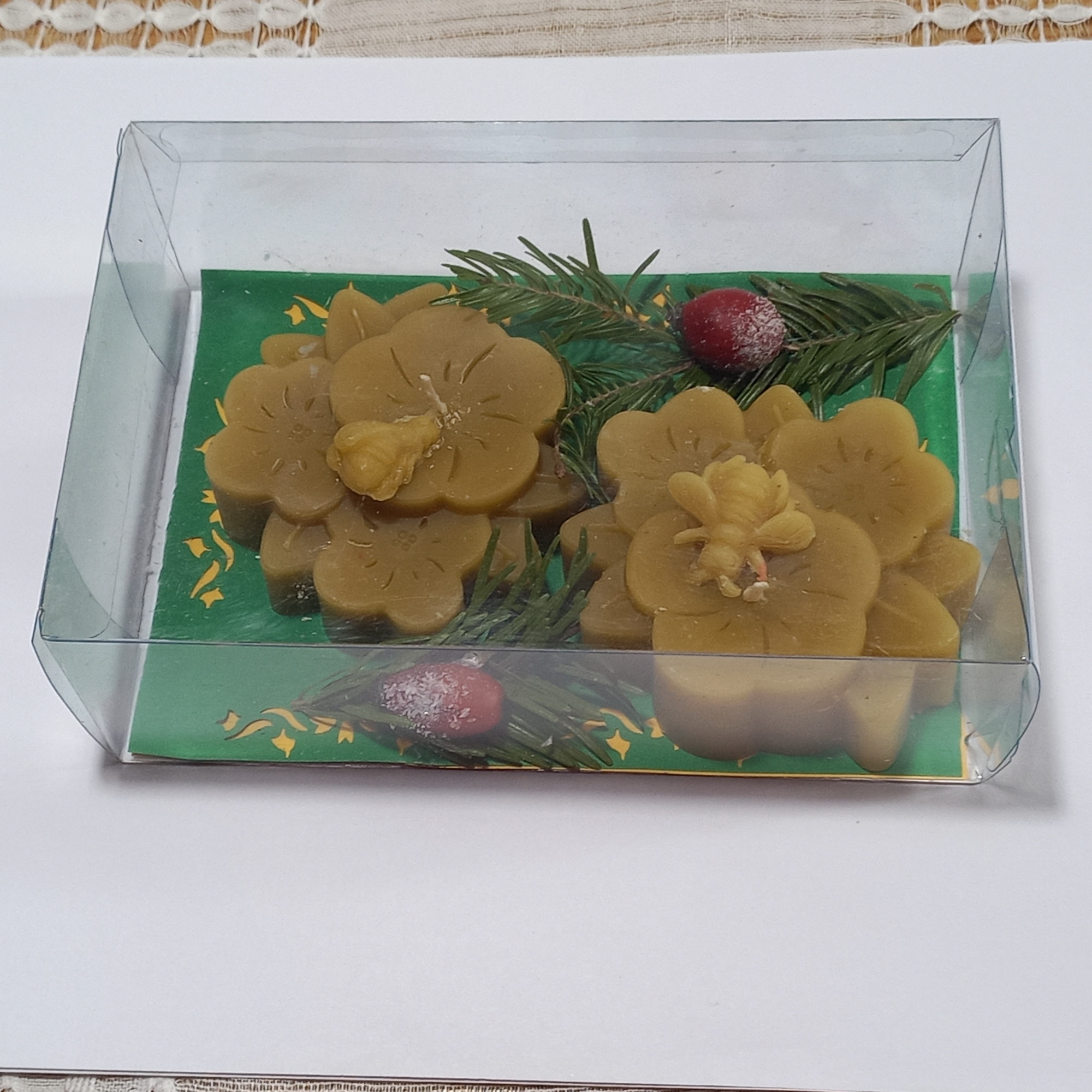 Set 2 lumanari decorative, in forma de flori, ceara de albine, cutie ...