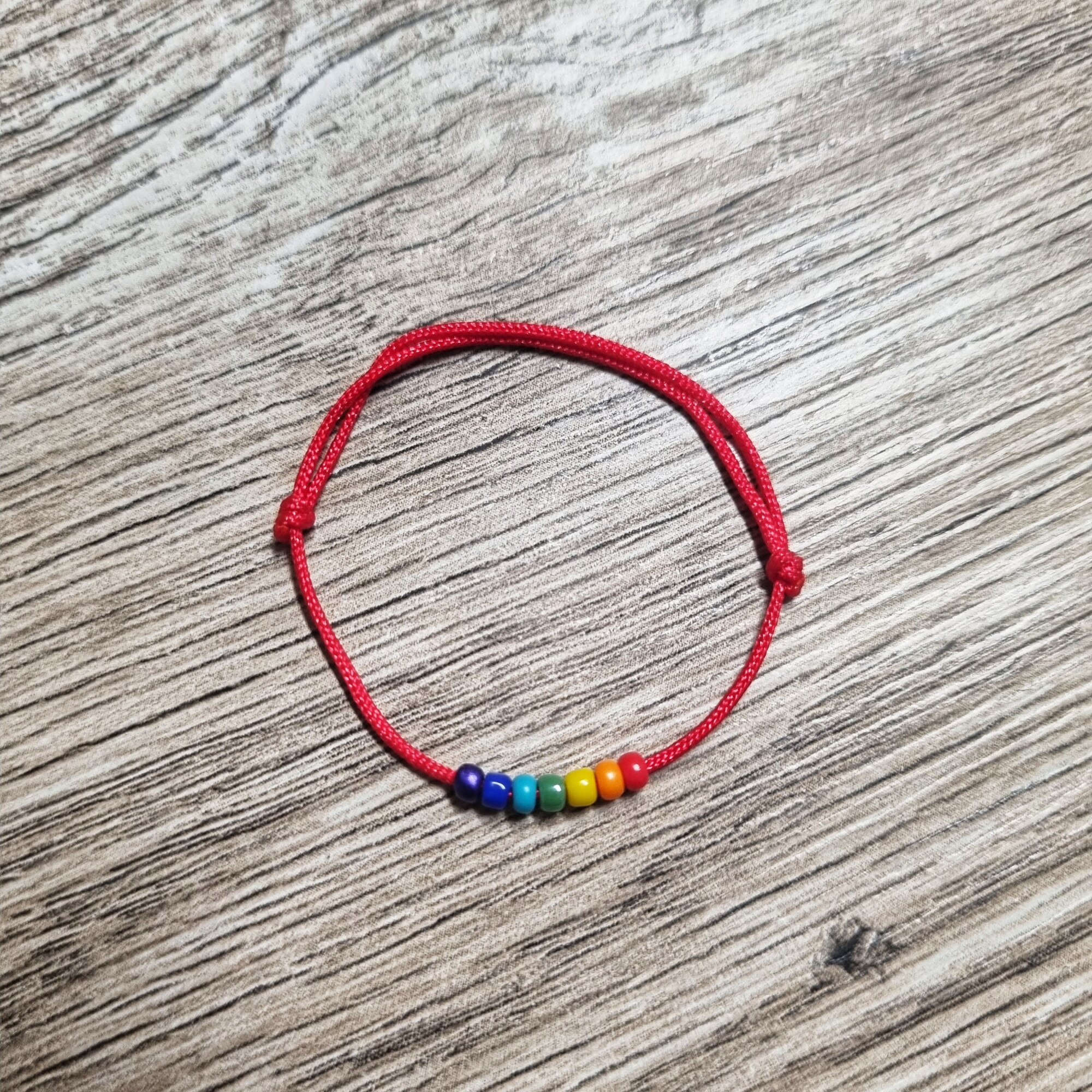 Bratara Bebe Curcubeu reglabila din snur de matase cu margelute de ...