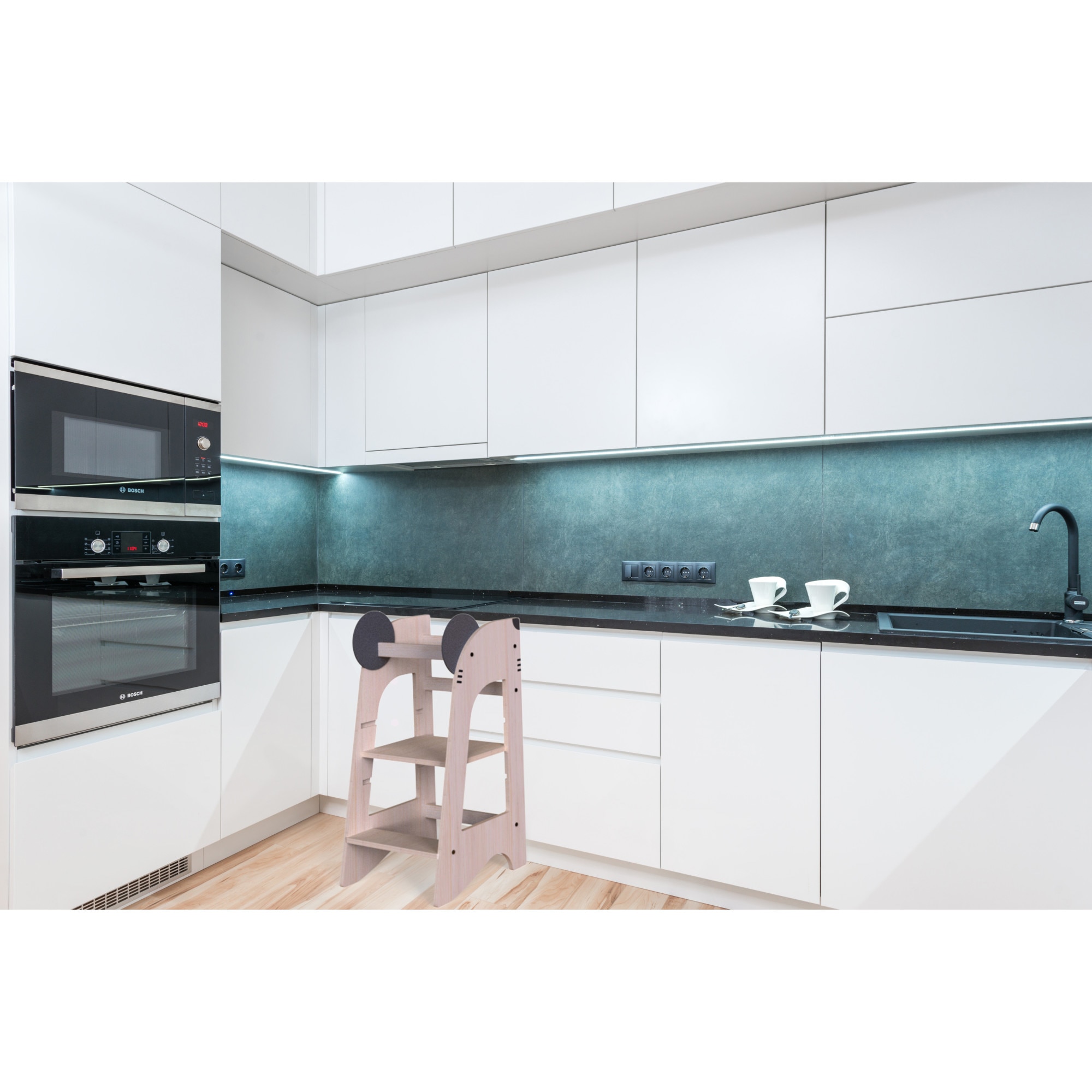 Turn de invatare-Learning Tower din lemn Catelus, MamaToyz, 50x56x90 cm ...