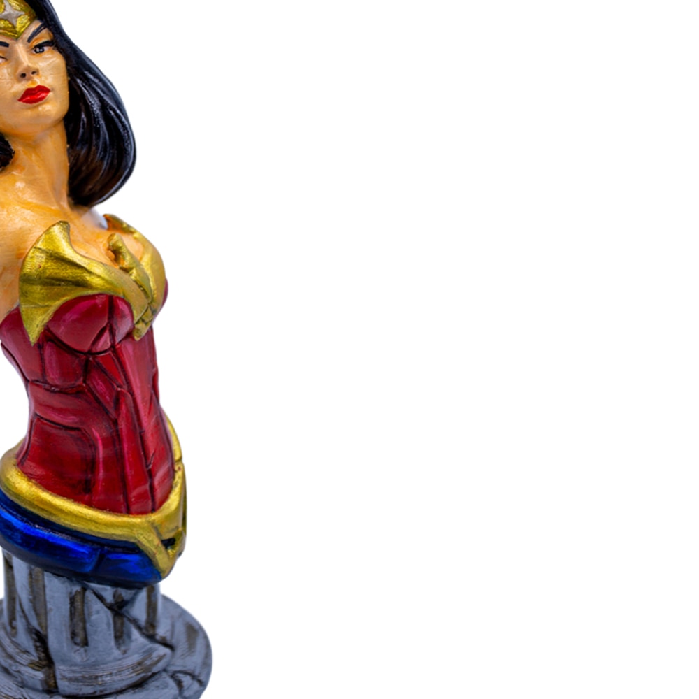 Wonder Woman figura, 3D nyomtatott PLA-ból, kézzel festett 20 cm ...