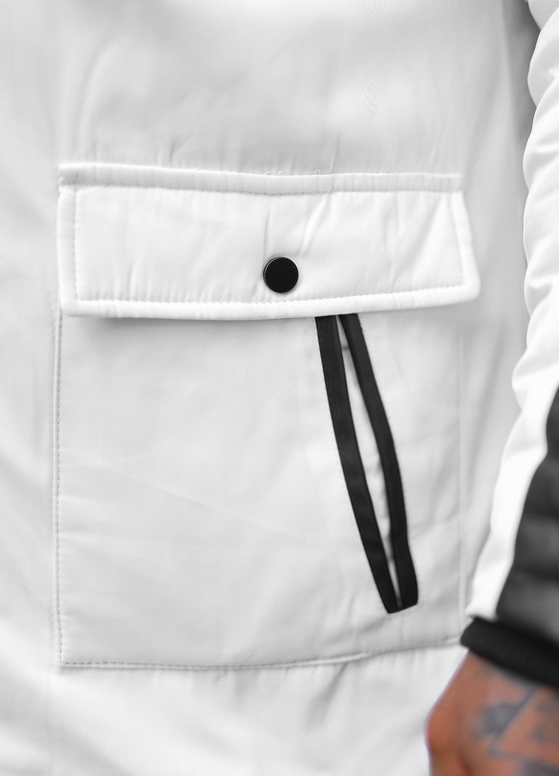 Geaca de iarna parka barbati alba-neagra OZONEE O/5832/22Z XL - eMAG.ro