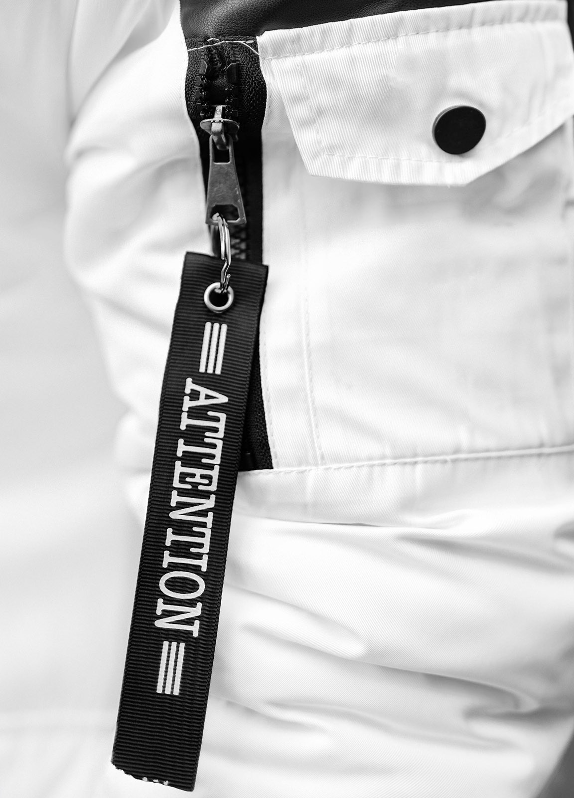 Geaca de iarna parka barbati alba-neagra OZONEE O/5832/22Z XL - eMAG.ro