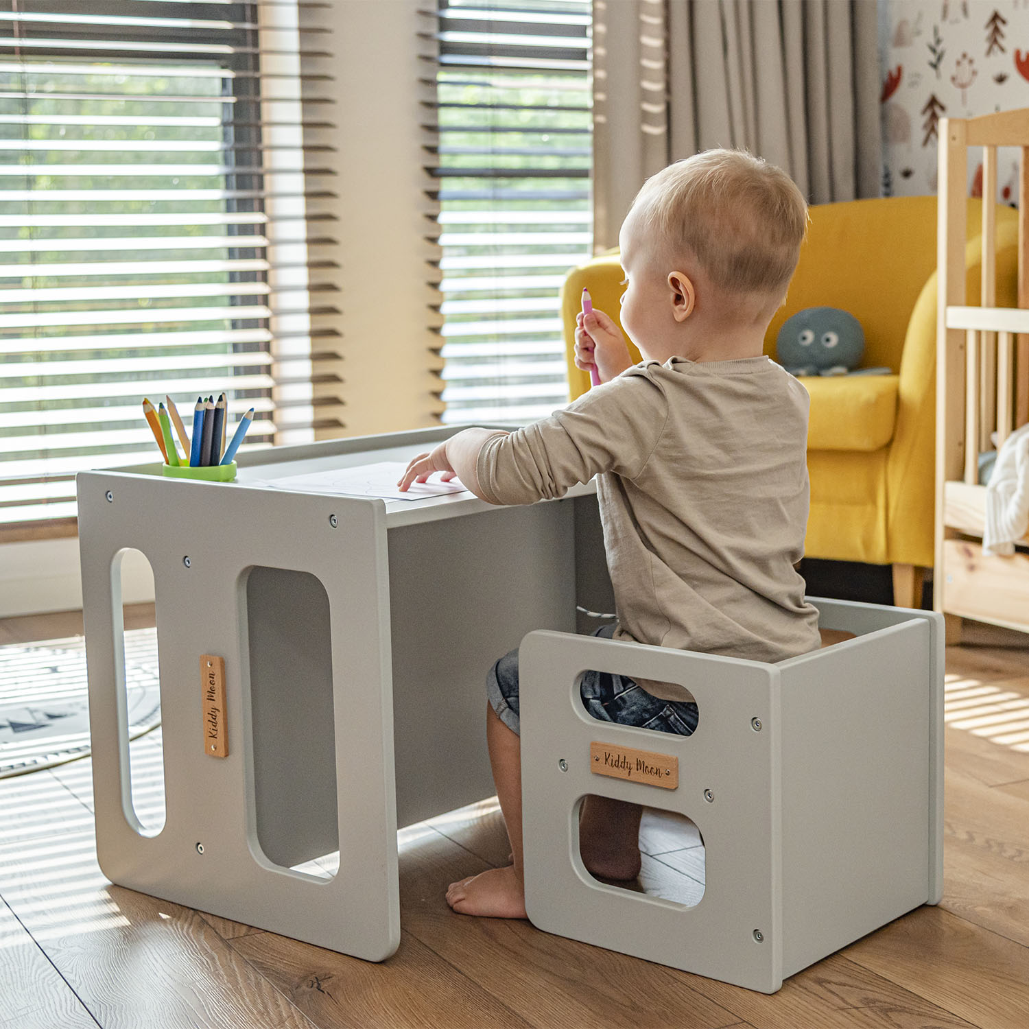 Set masuta cu scaun pentru copii, KiddyMoon, Lemn, Gri - eMAG.ro