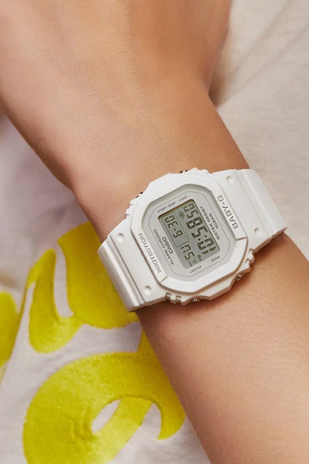 Casio, Ceas cronograf Baby-G, Alb - eMAG.ro