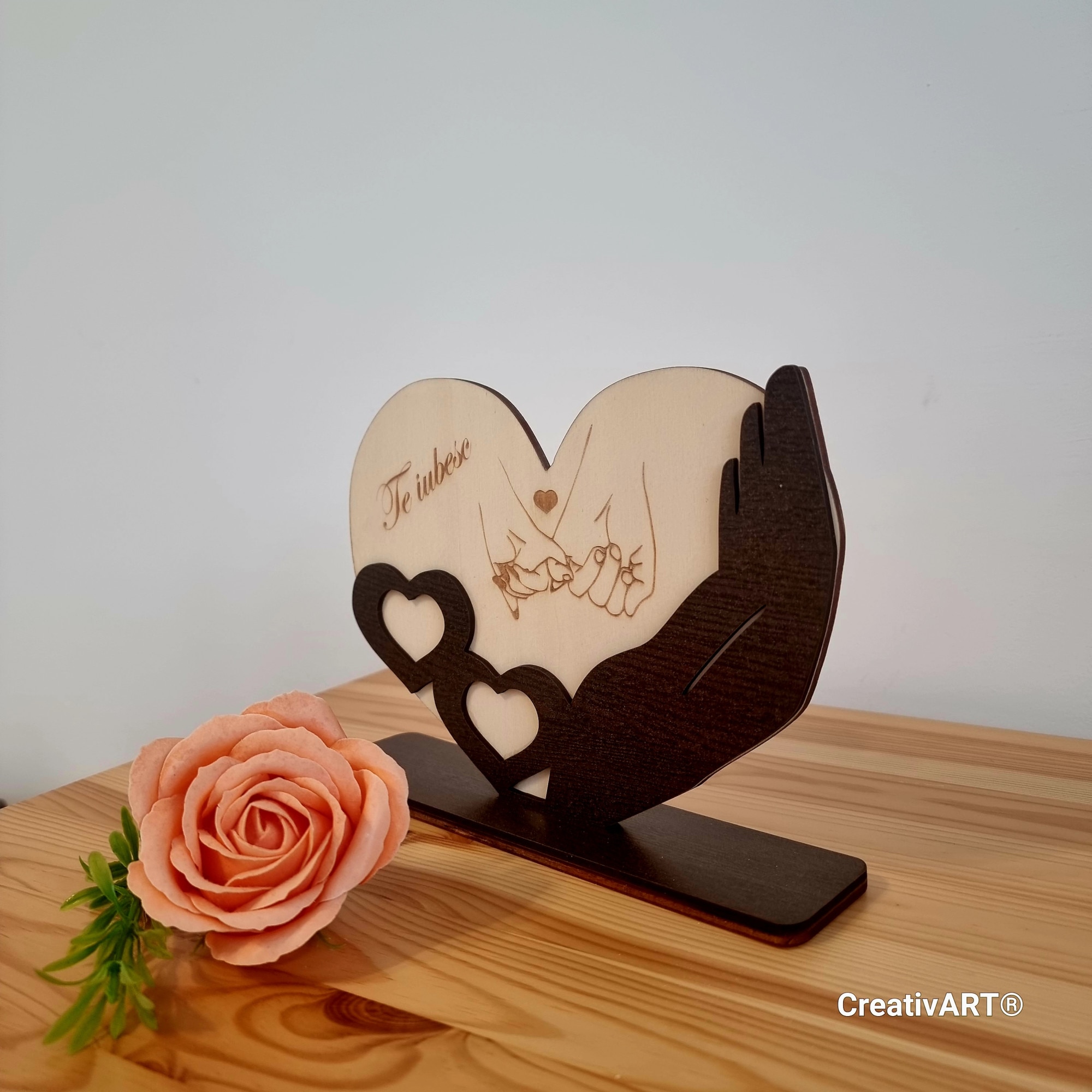 Decoratiune personalizata CreativART din lemn in forma de inima - eMAG.ro