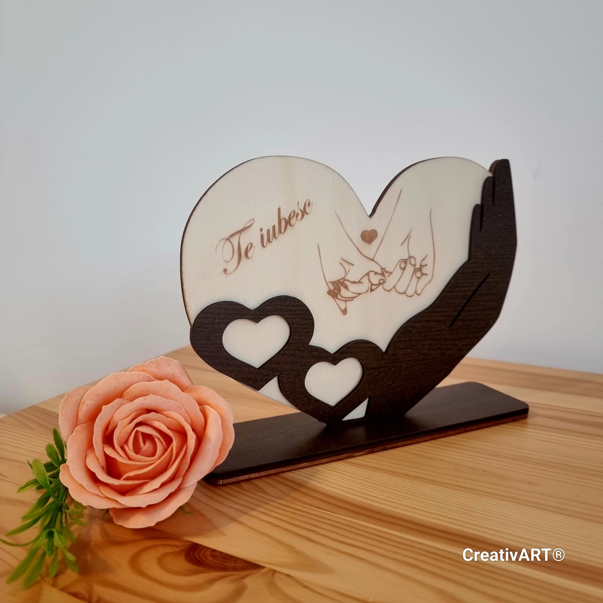 Decoratiune personalizata CreativART din lemn in forma de inima - eMAG.ro