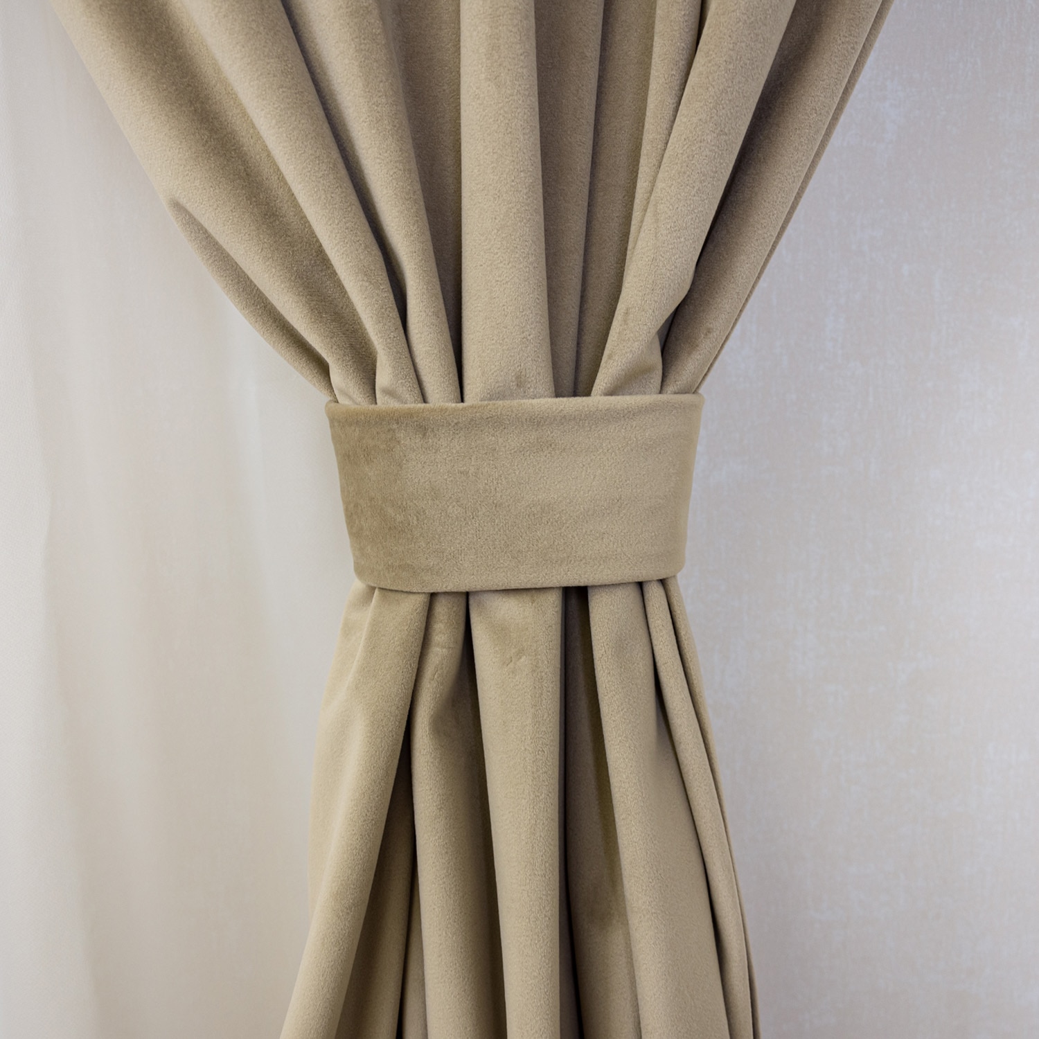 Set 5 piese Hiko, doua draperii scurte 2x140x130cm din catifea Comfy ...