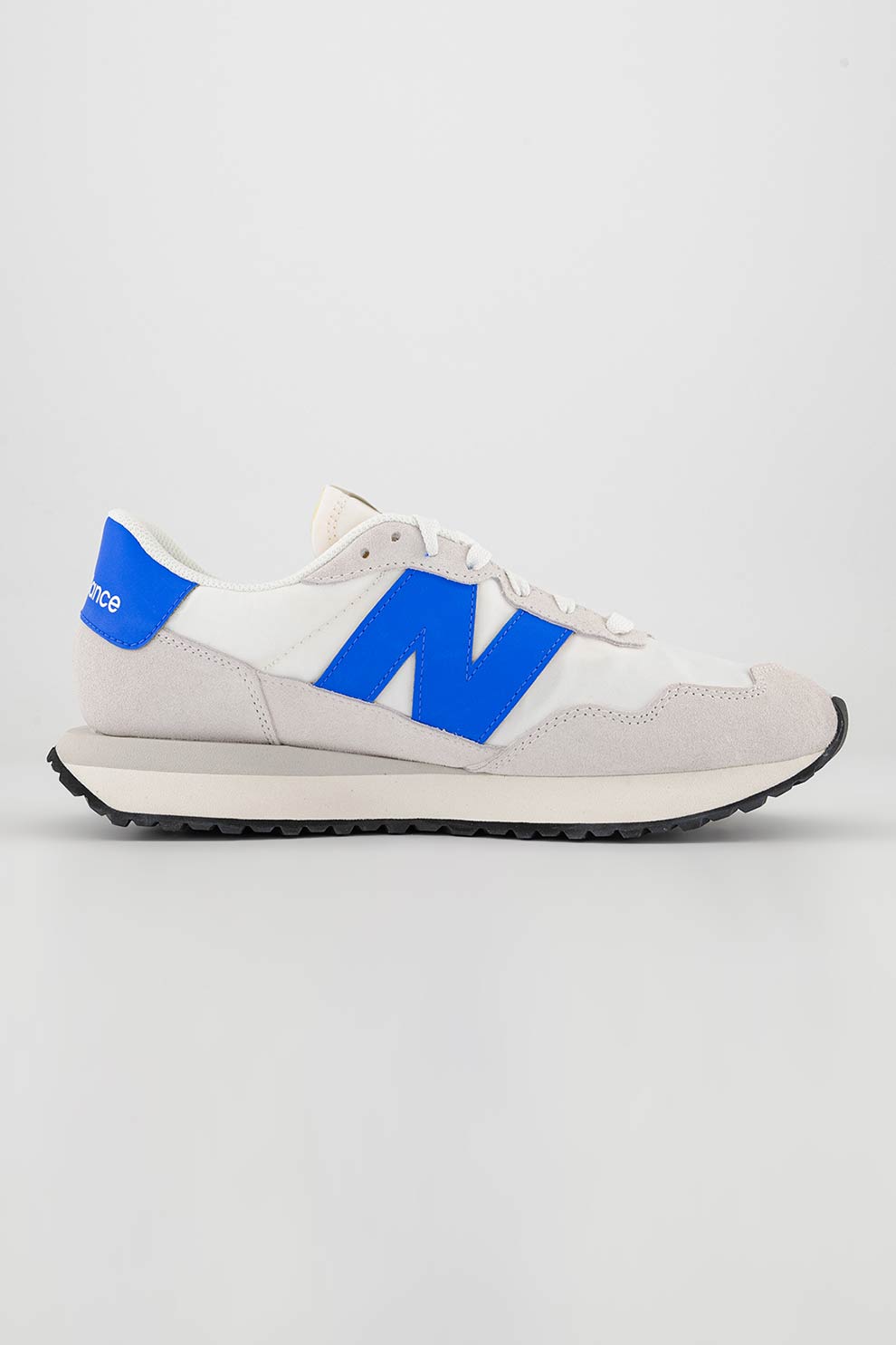 New Balance, Спортни обувки 237 с велур, Бял, Кралско Синьо, Мръснобял ...