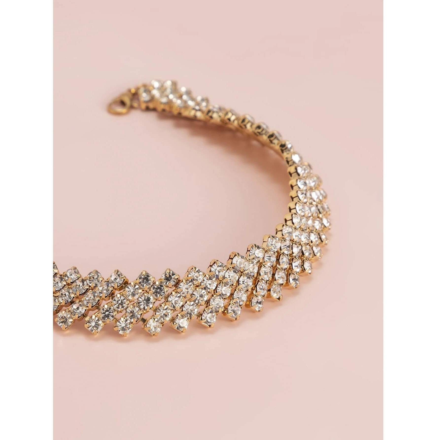 Colier choker tip lant gros batut cu strasuri pentru femei, model la ...