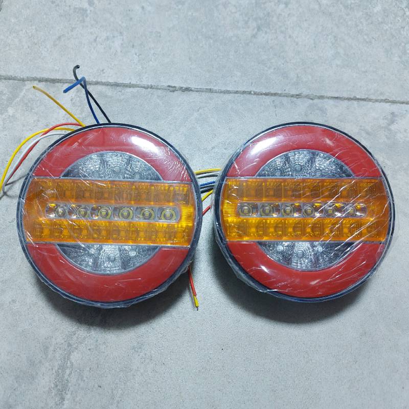 Set 2 stopuri spate BG106, 24V, 5 functii, semnalizare dinamica - eMAG.ro