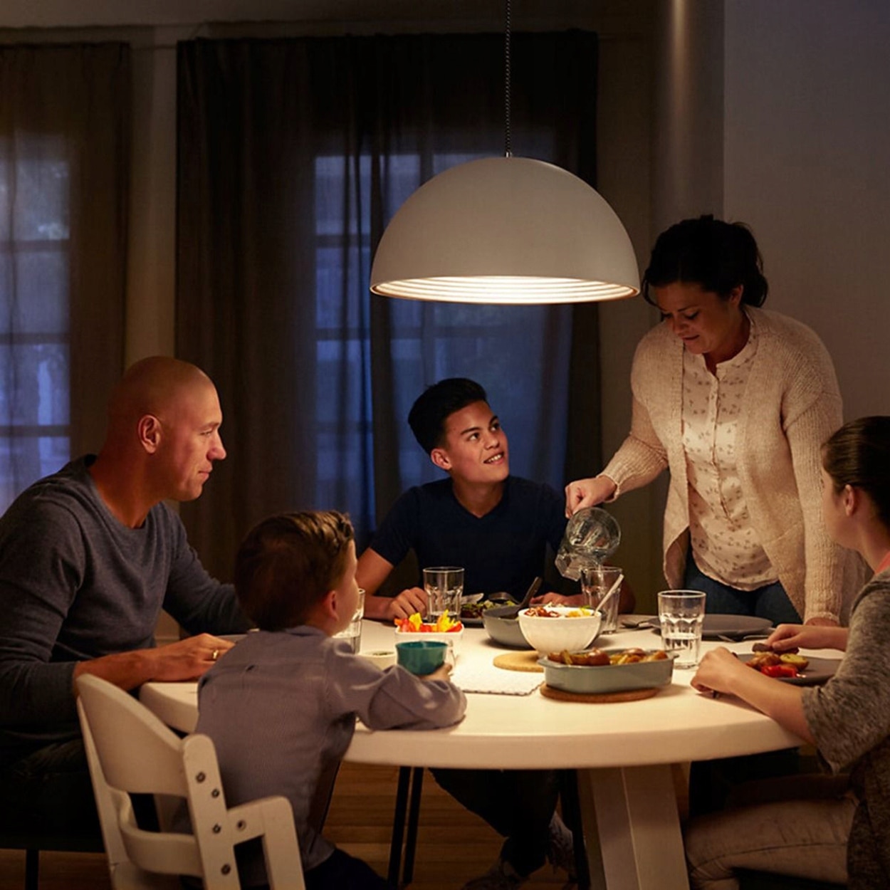 Bec, Philips, 2.2W, E27, Alb cald - eMAG.ro