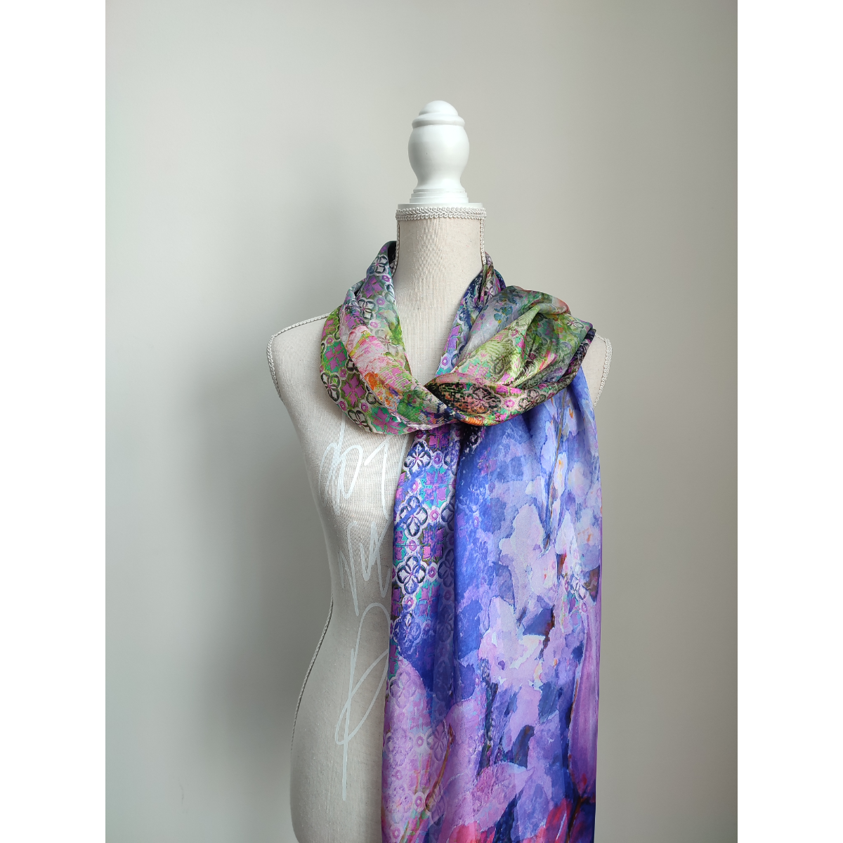 Esarfa matase naturala Alba – indigo/vernil, 180 cm x 45 cm - eMAG.ro