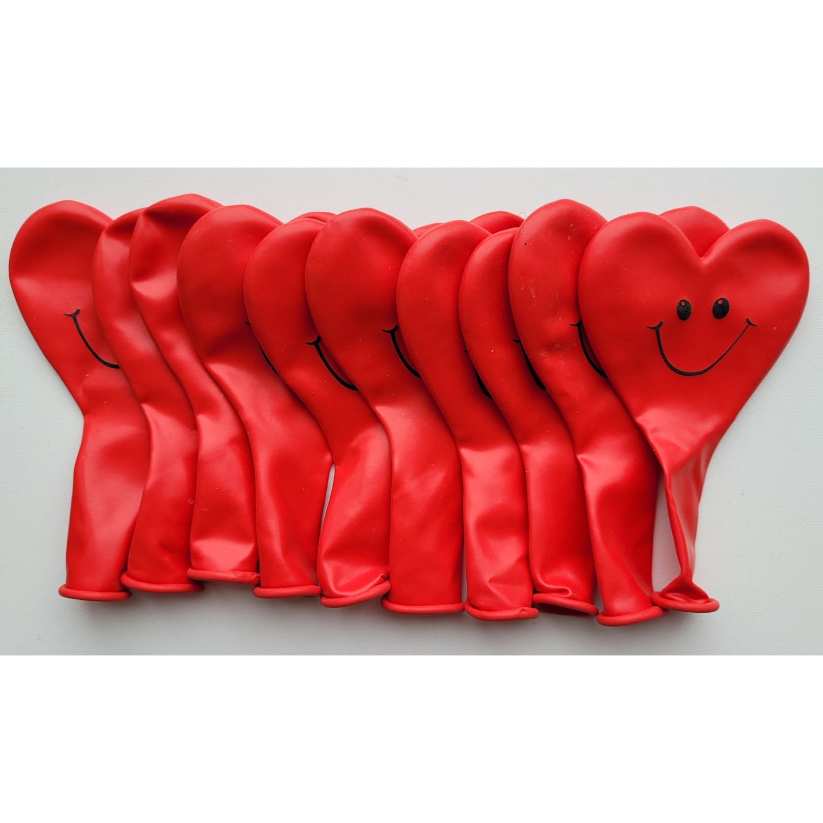 Set 10 baloane inima rosie smile face / fata zambitoare 28 cm - eMAG.ro