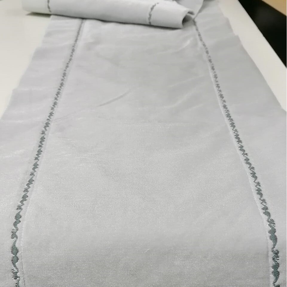 Traversa masa Casa Bucuriei, model Clasic, gri, 31 cm x 140 cm, doua ...