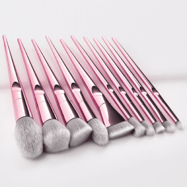 Set 10 pensule machiaj din par sintetic, forme diferite, maner ...