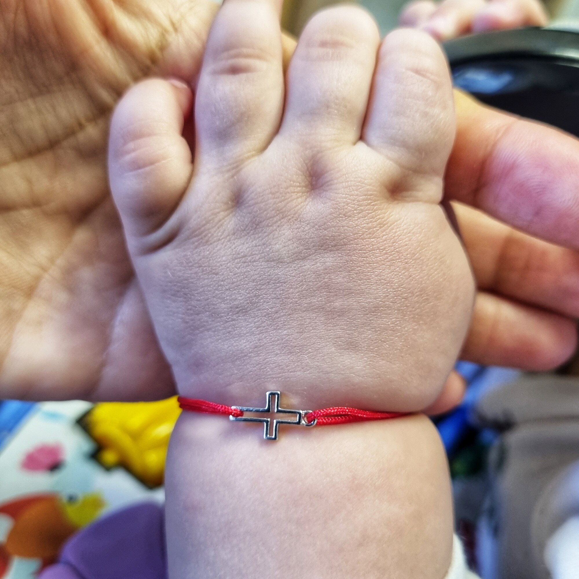Bratara Bebe reglabila din Argint 925 cu charm cruciulita si snur rosu ...