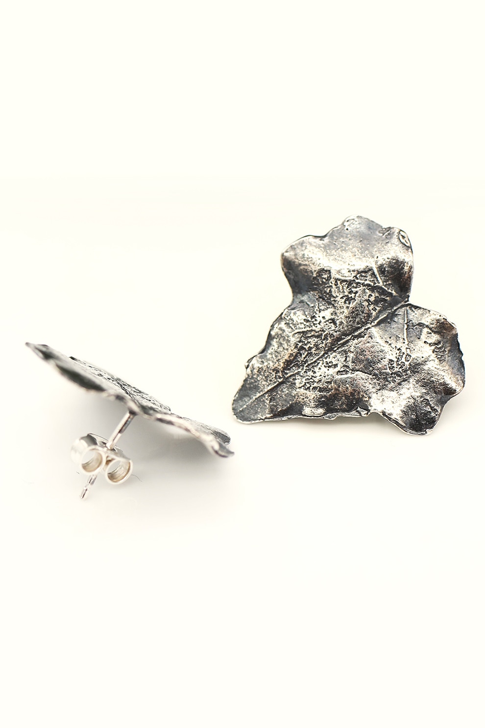 Irina Secrieriu, Cercei din argint veritabil in forma de frunza cu tija ...