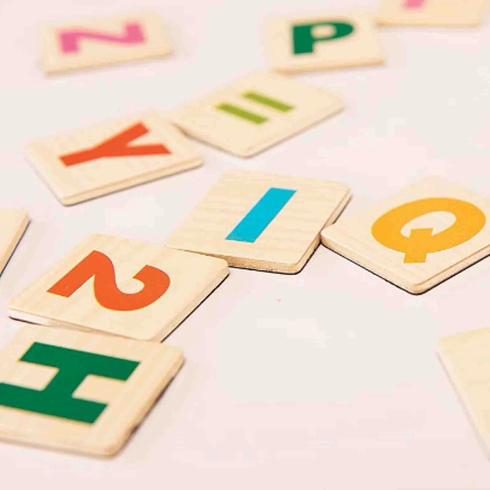 Set magneti din lemn, litere, cifre, forme geometrice si semne ...