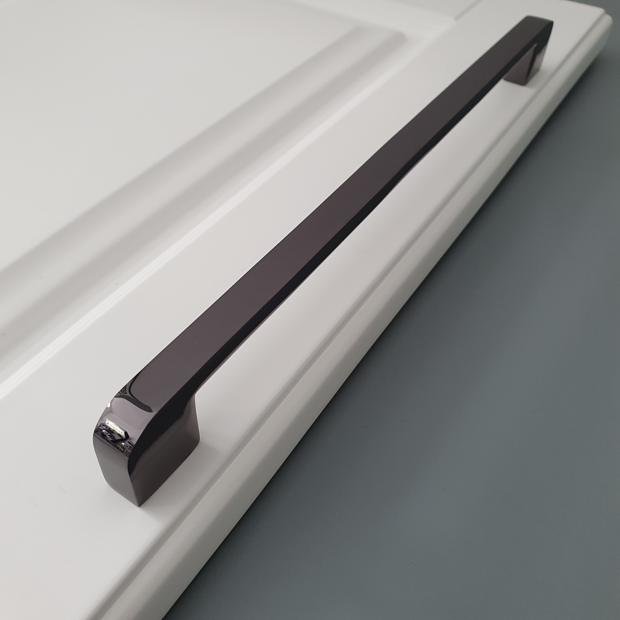 Maner model 806 Finisaj Antracit 224mm - eMAG.ro