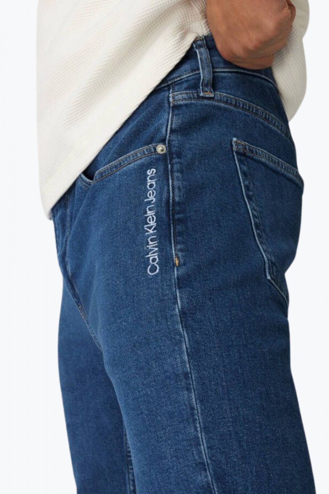 Blugi cu croiala slim taper Calvin Klein Albastru W32-L32 US - eMAG.ro