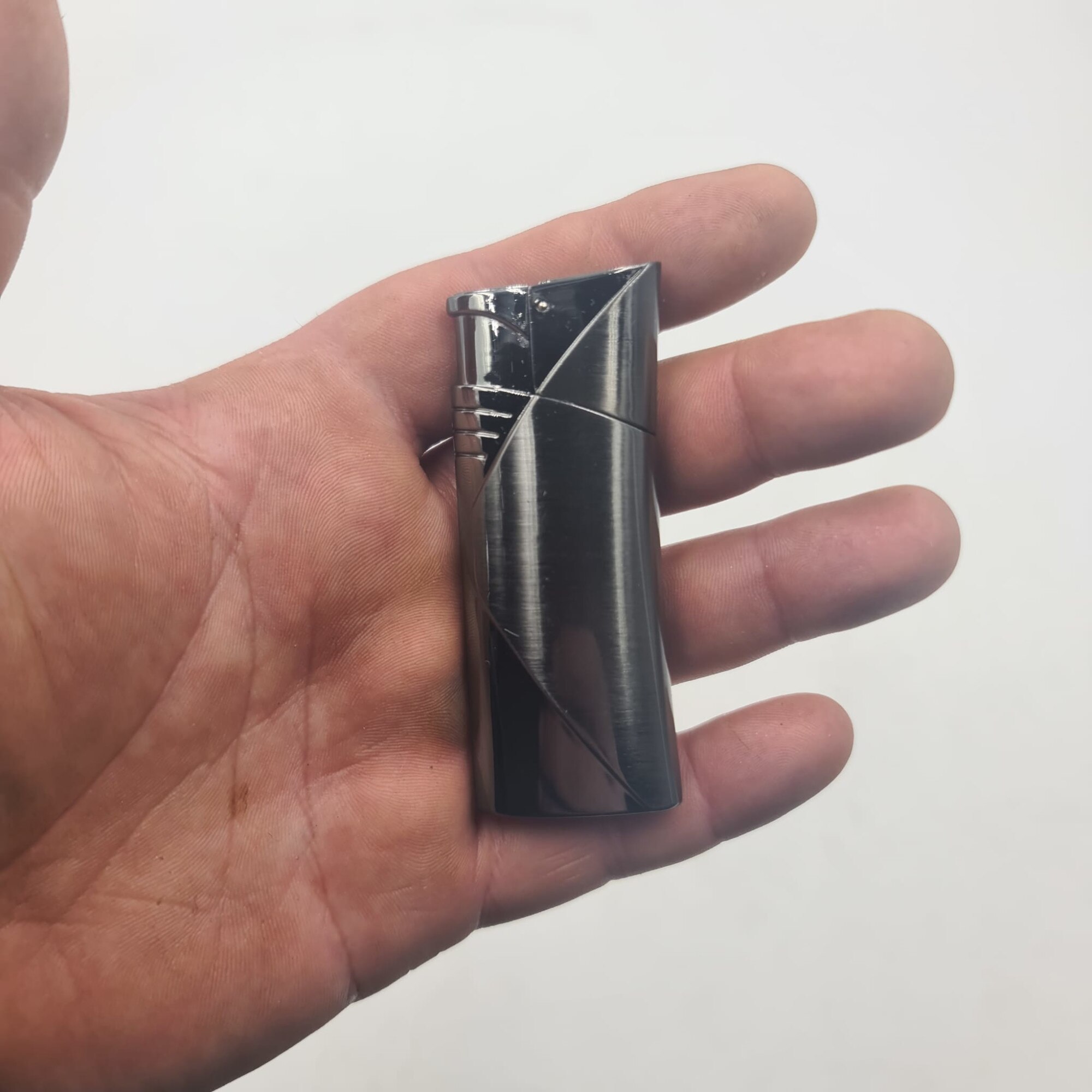 Bricheta cu Gaz, Antivant, Reincarcabila, Flacara Ajustabila ...