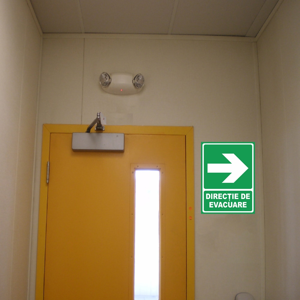 Sticker decorativ, indicator directie de evacuare dreapta, autocolant ...