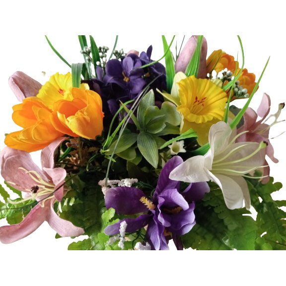 Aranjament floral din matase in cos iuta maro cu broderie alba, 21 fire flori de primavara ...