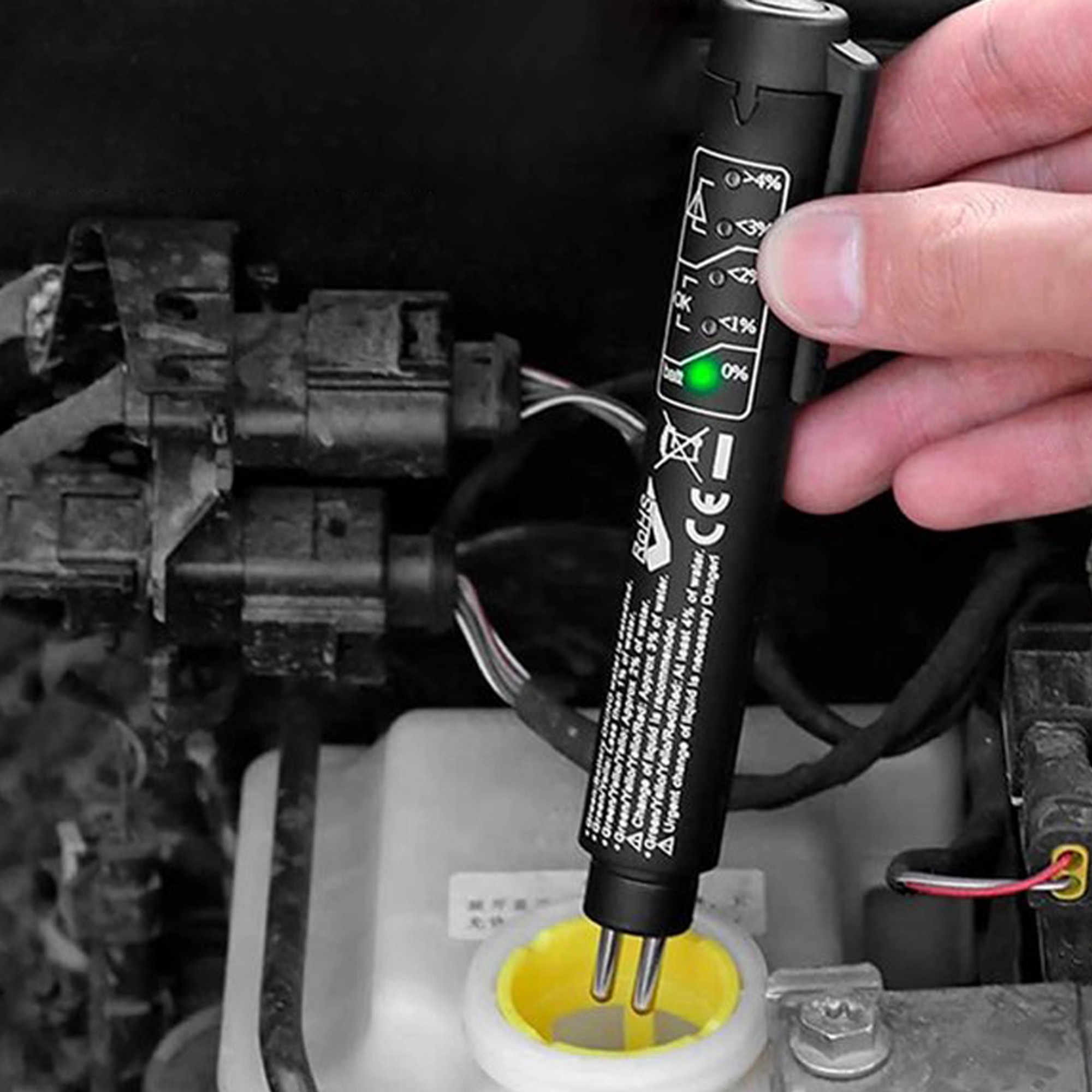 Tester auto profesional cu afisaj digital pentru verificarea calitatii ...