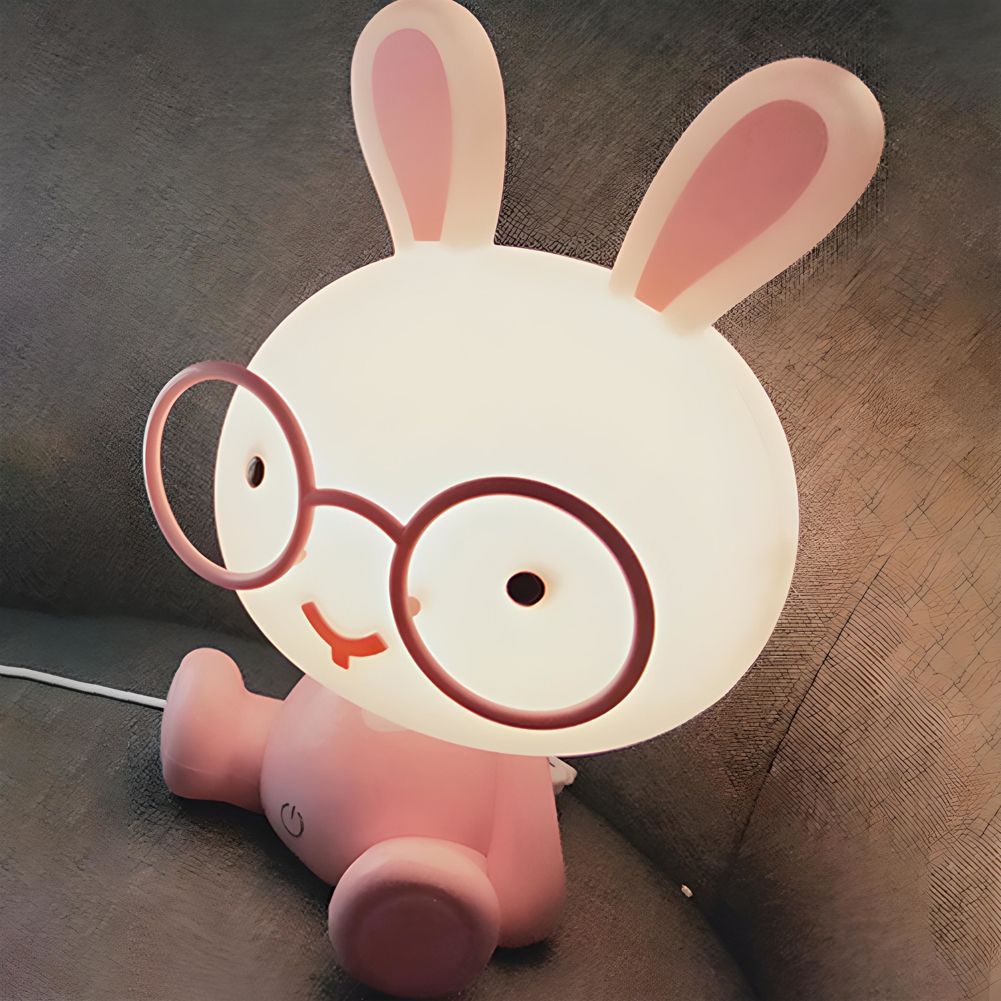 Lampa de noptiera pentru copii, iepure roz, lumina calda - eMAG.ro