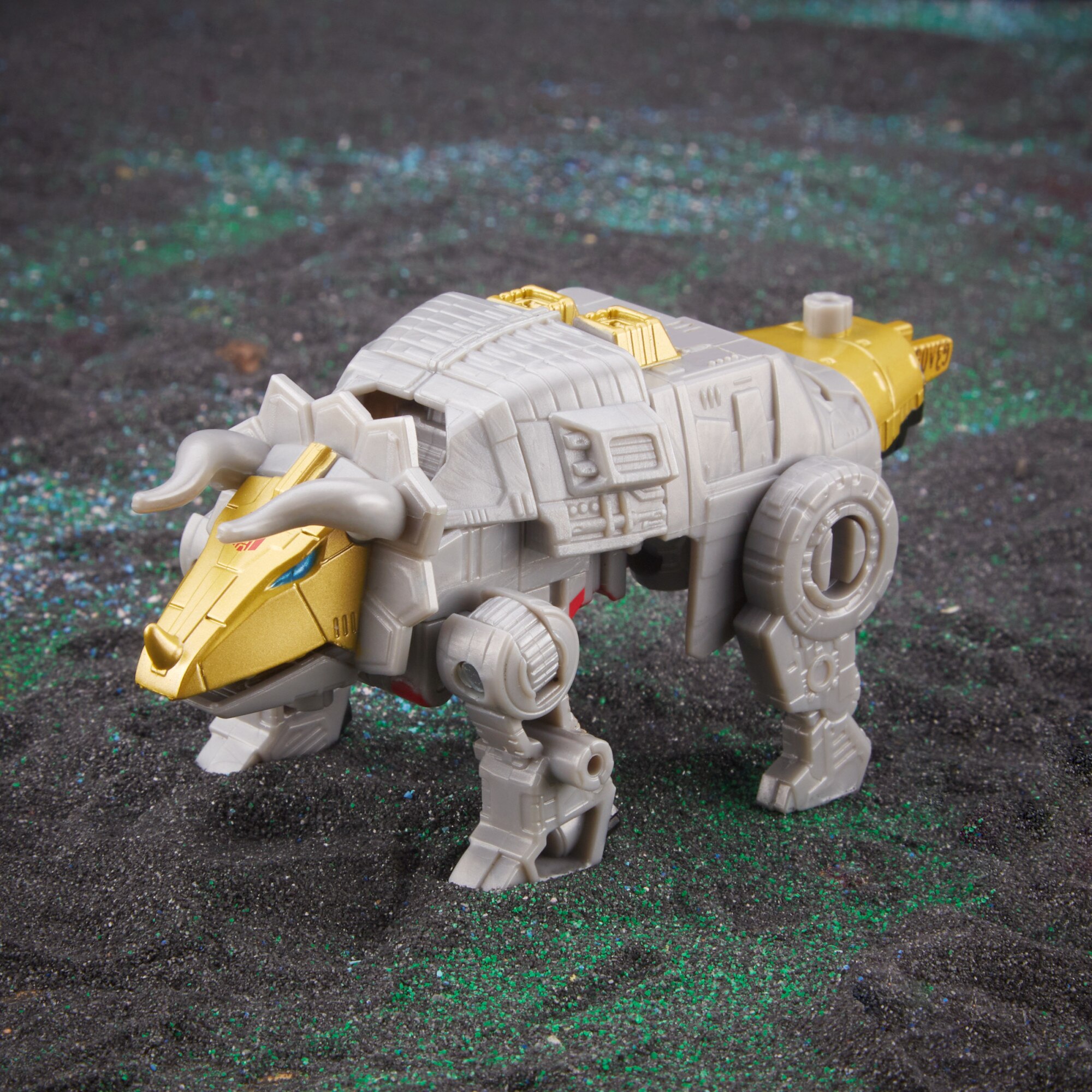 Figurina Transformers Legacy - Dinobot Slug - eMAG.ro