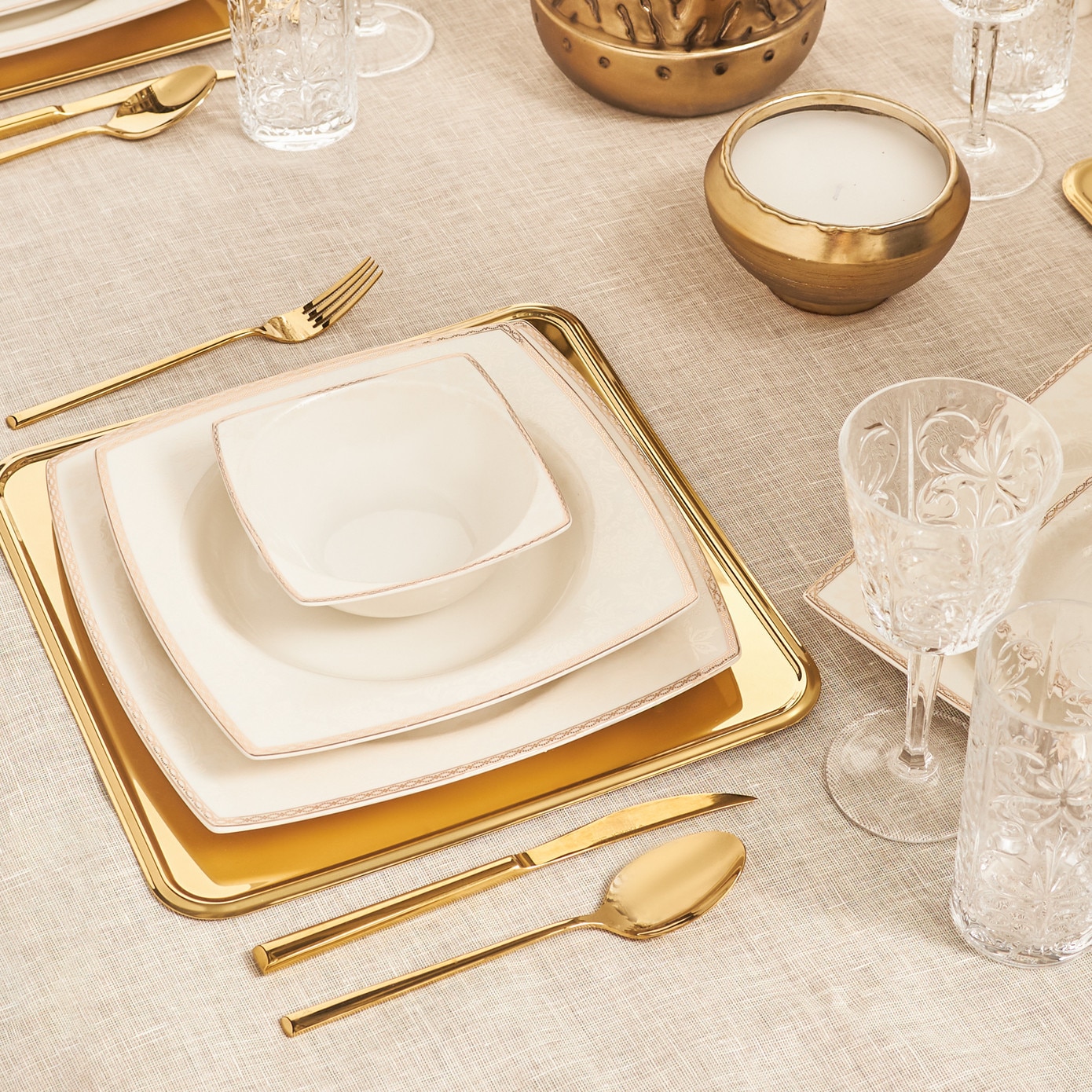 Set de vesela pentru 12 persoane Raisa Cream, Karaca, Portelan Alb, 60 ...