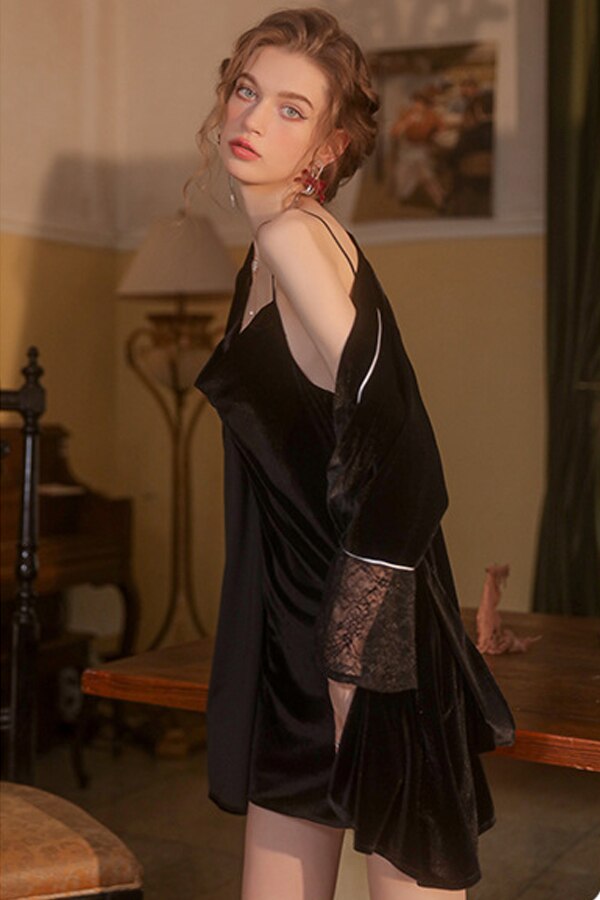 Halat senzual din catifea fina, insertii dantela, GJ1924, negru, M-L ...