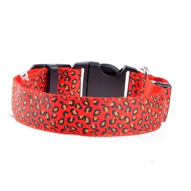 Zgarda LED pentru caini si pisici, model leopard, 40 cm, marimea M ...