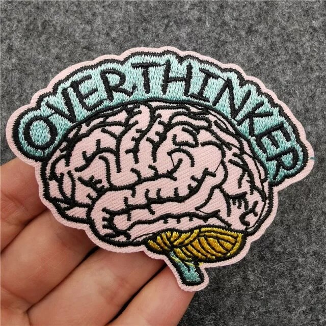 Petic textil brodat Overthinker 7.3x5.7 cm - eMAG.ro