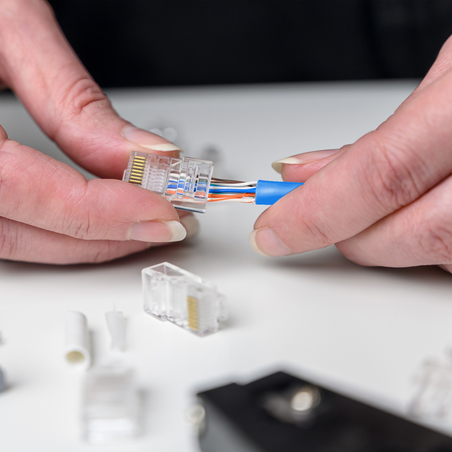 Cablu de Retea LAN UTP, cat.5E, Cupru, Rola 305m, Albastru - eMAG.ro