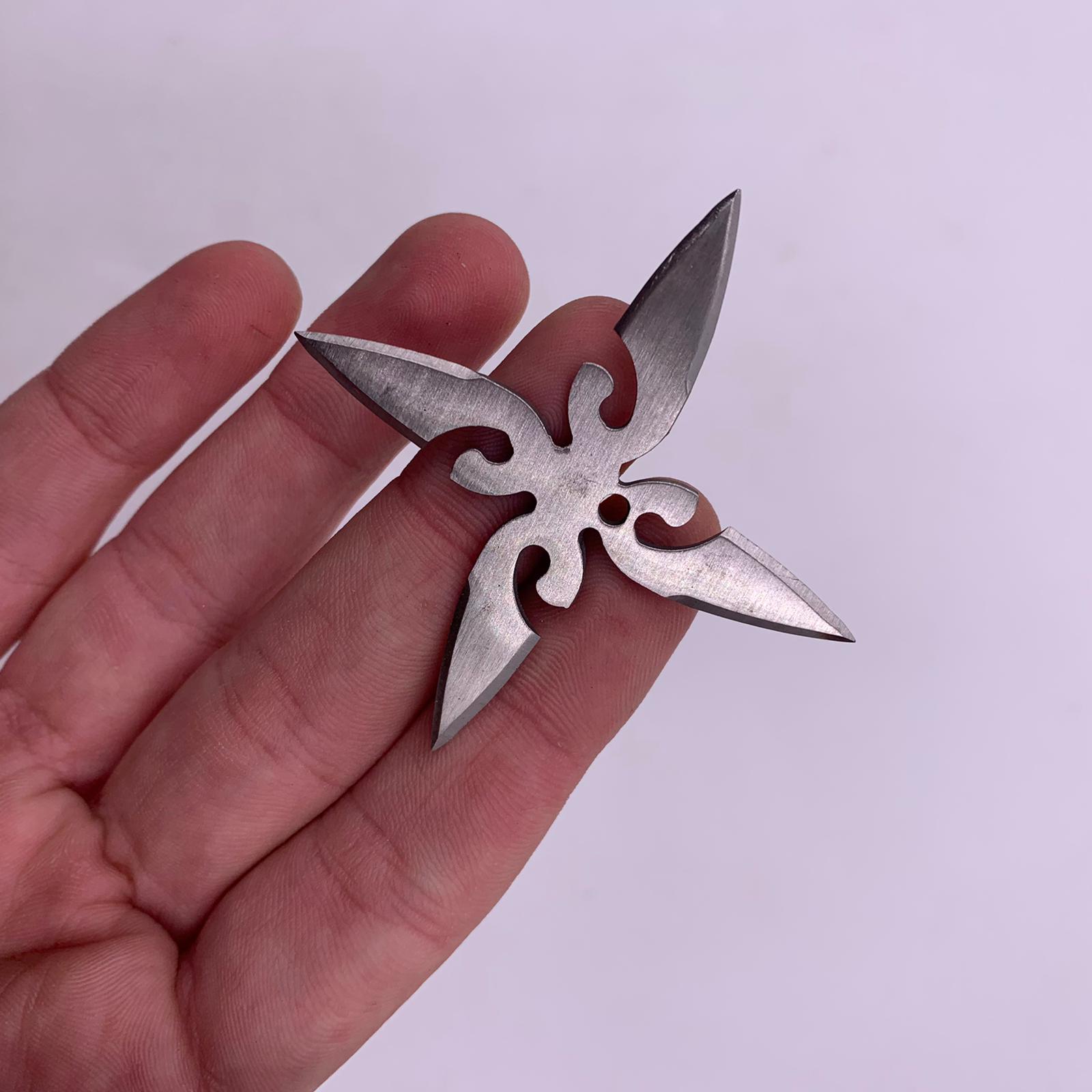 Steluta Ninja de Aruncat cu 4 Colturi, Forma Flacari, Argintiu, Dalimag ...