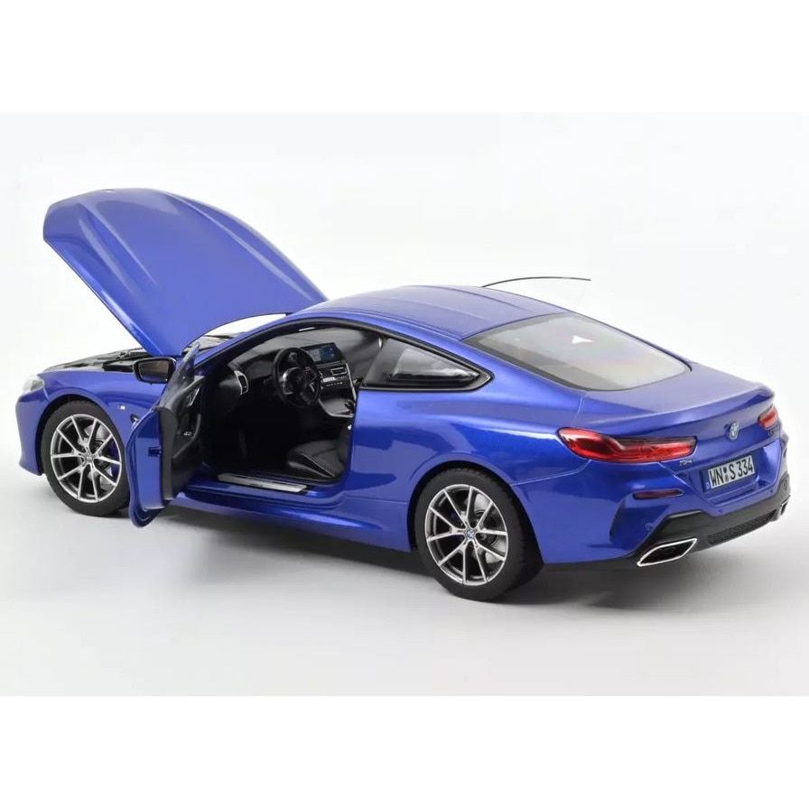 Macheta auto BMW M850i albastru 2019, 1:18 Norev - eMAG.ro