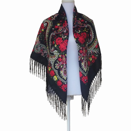 Esarfa patrata cu franjuri, motiv foral traditional pe fond negru, 105 ...