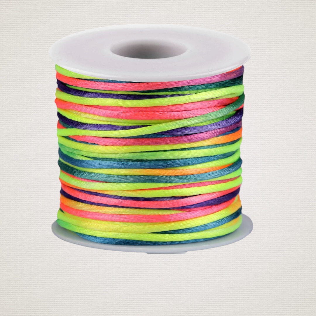 Snur satinat pentru kumihimo diametru 2 mm, 30 m Curcubeu - eMAG.ro