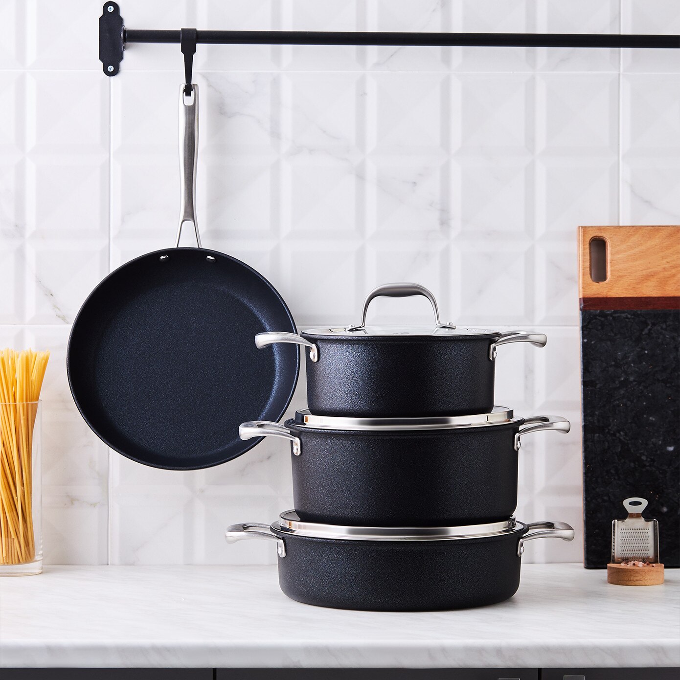 Set 7 cratite BioDiamond Pro, Karaca, 20/24/26 cm, 2,5/3/4 L, Granit ...