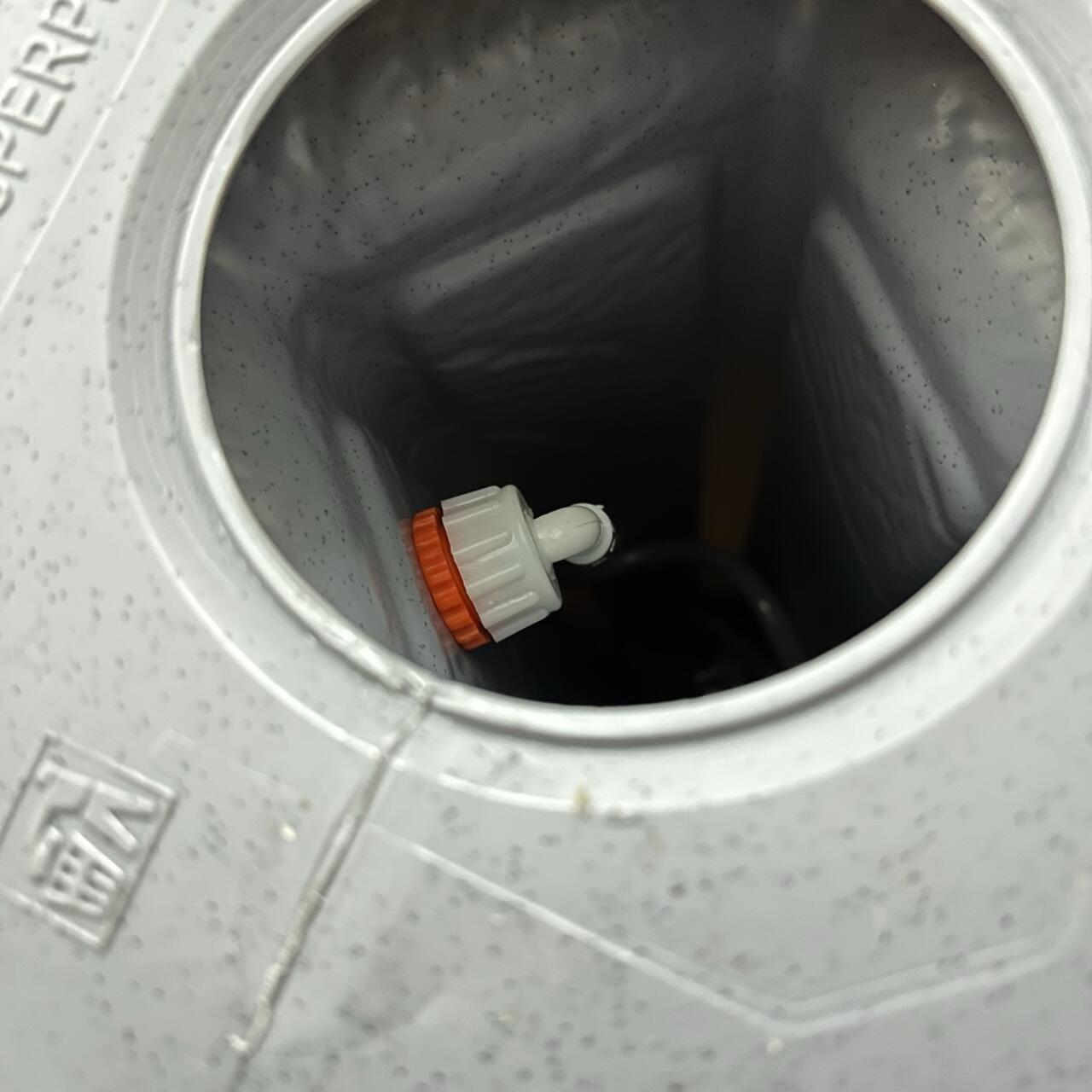 Cismea pentru gradina sau alei, Inaltime 90 cm, gri deschis, robinet ...